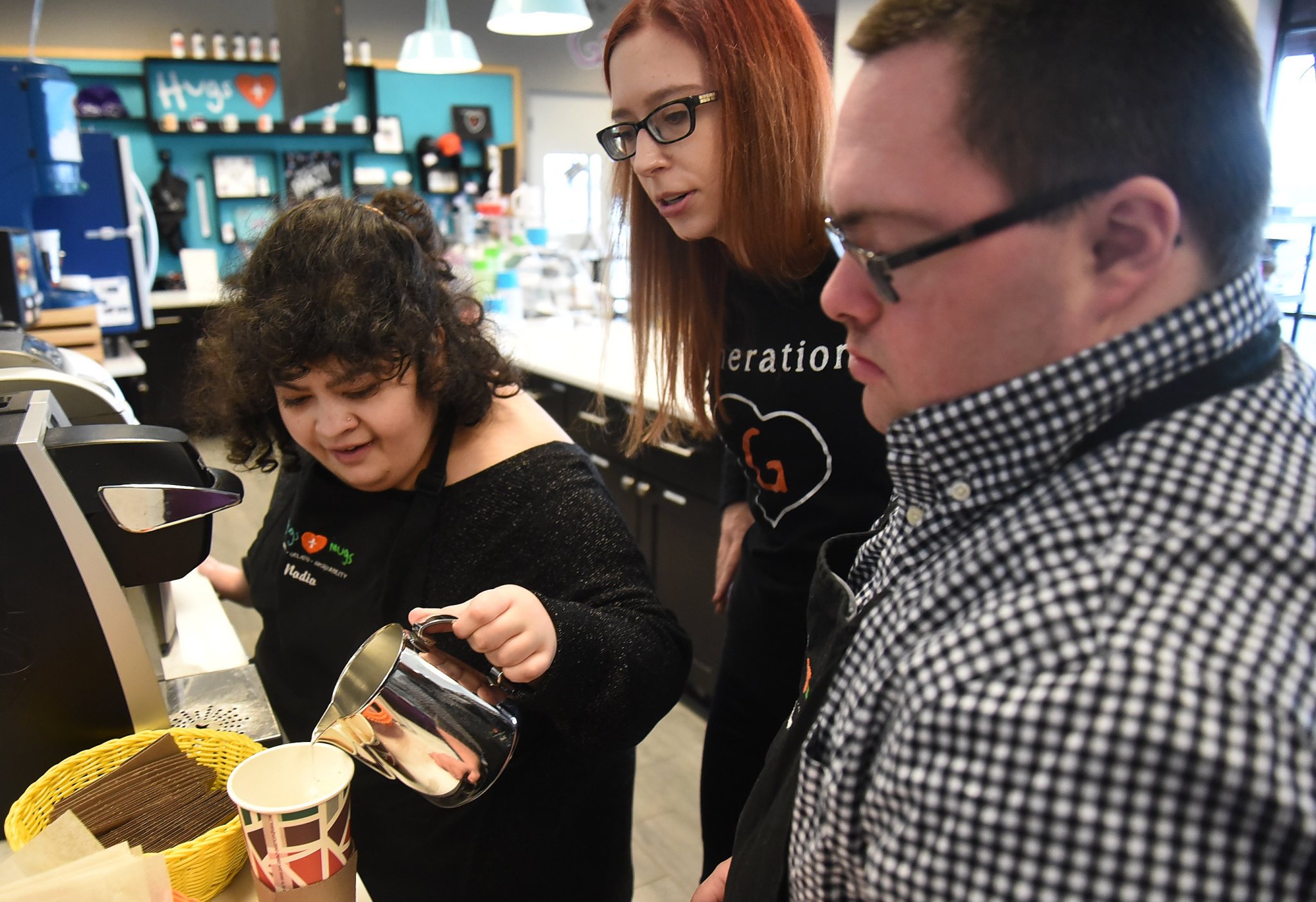 Nadia Qureshi's Instagram, Twitter & Facebook on IDCrawl