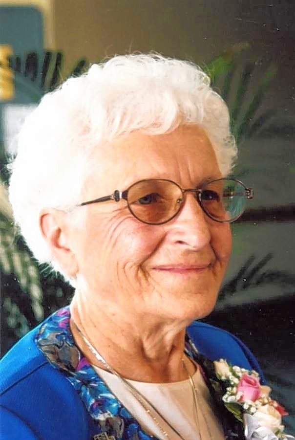 Julia Stump's Instagram, Twitter & Facebook on IDCrawl