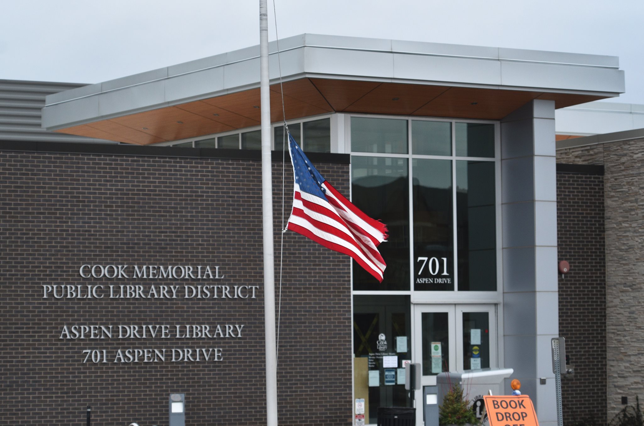 Vernon Hills leaders say it’s time to raise the U.S. flag all the way ...