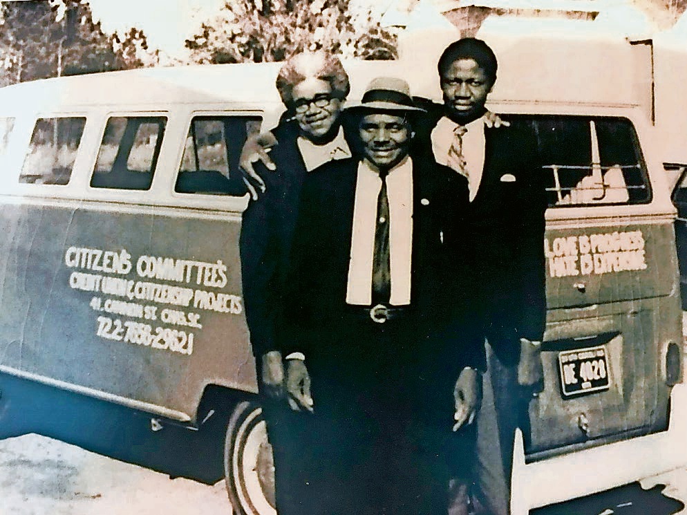 esau jenkins from left al fields and willis goodwin on johns island in ...