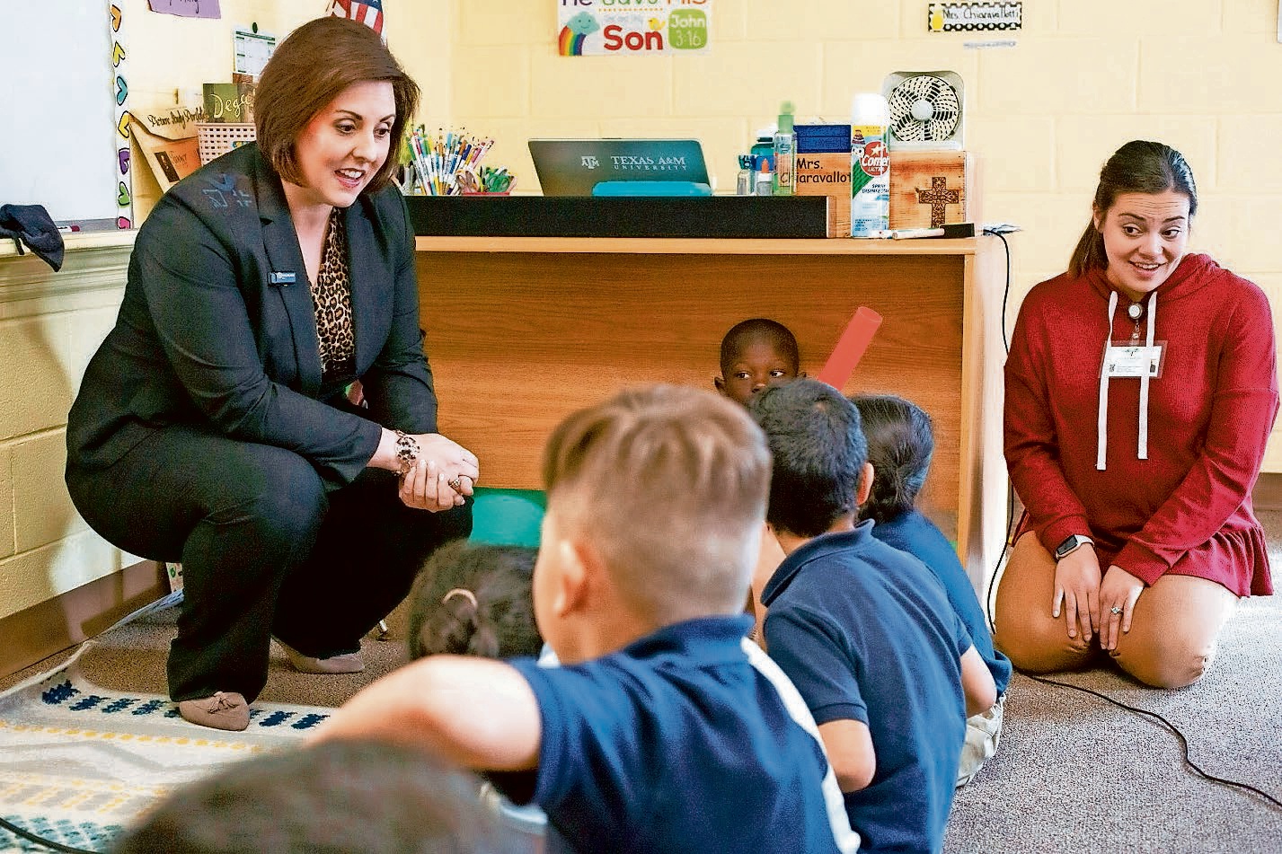 FILE/LAURA BILSON/STAFF State Superintendent Ellen Weaver (left) became the first top leader of ...